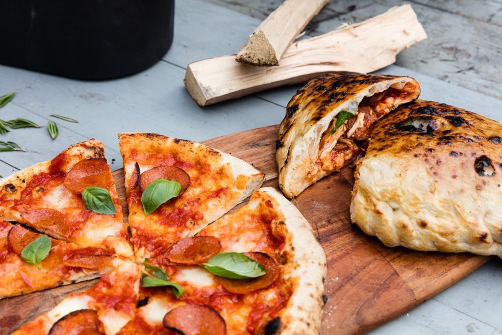 Ooni Pizza Bench Scraper | Friendly Fires | Friendlyfires.ca